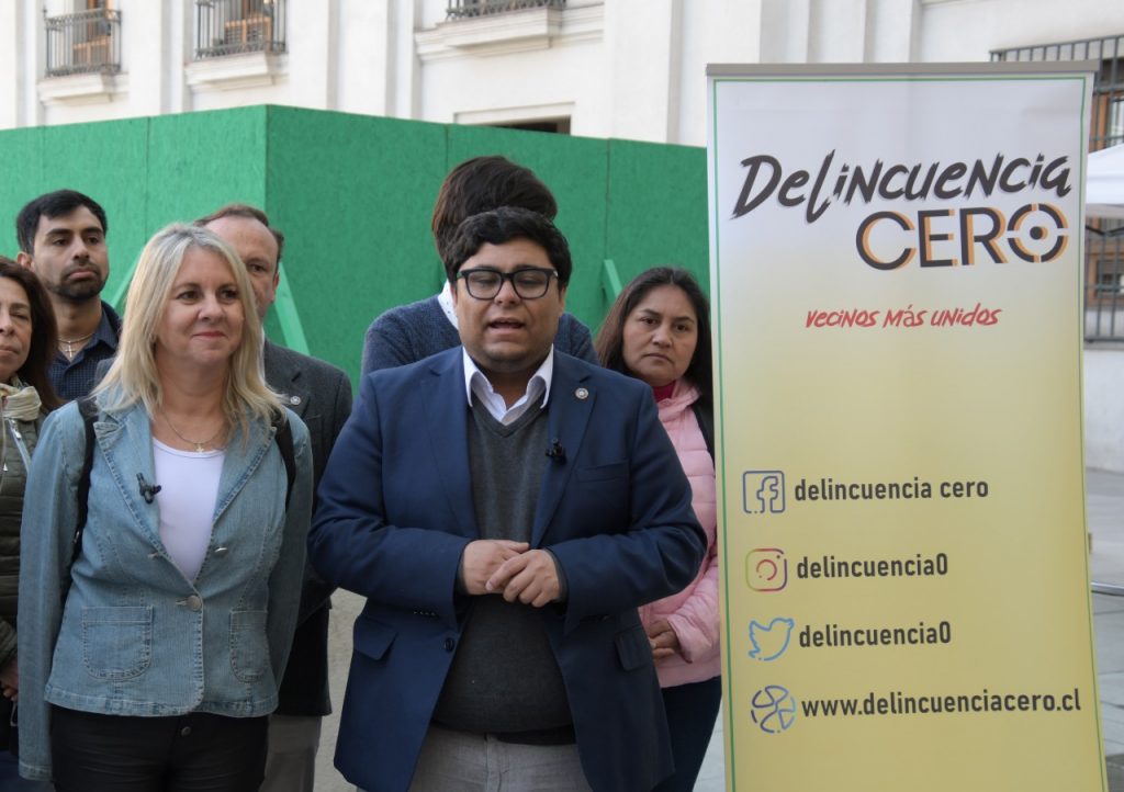 José Meza presenta movimiento “Delincuencia Cero” y entrega carta al ...