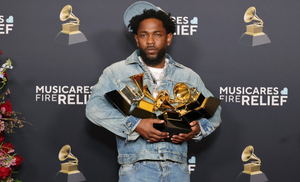 La noche de gloria de Kendrick Lamar en los Grammys: Se llevó 5 premios ...